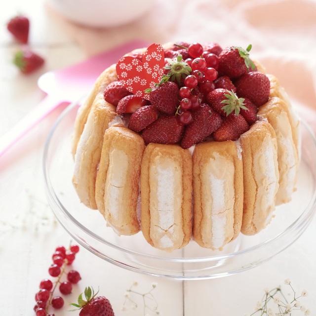 Recette de La Charlotte aux fruits rouges - ﻿Les 2 Vaches